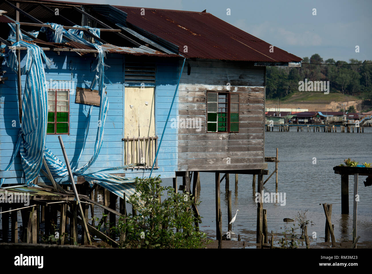 Dilapidated shack, Kedayan River, Bandar Seri Begawan, Brunei Stock ...
