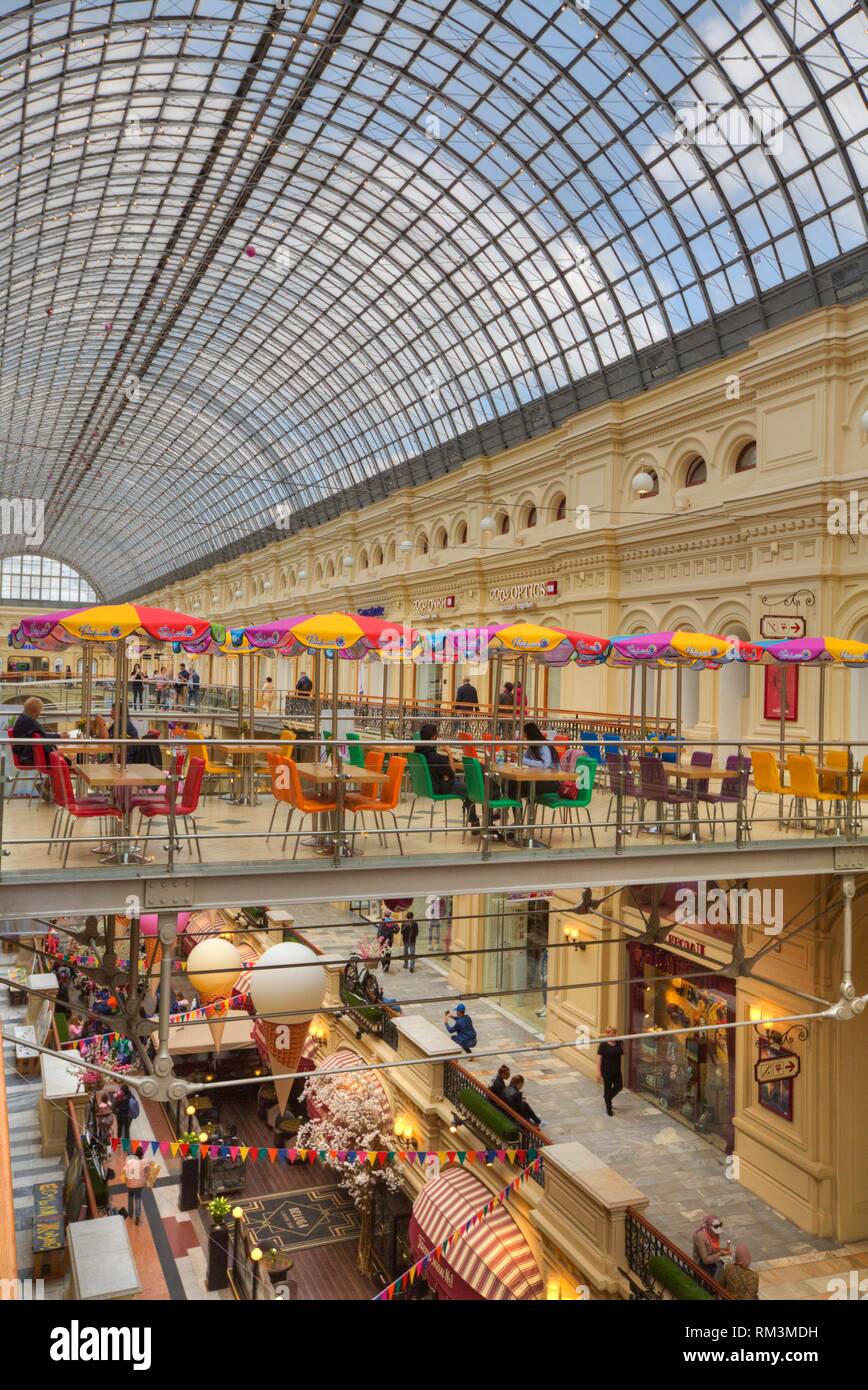 Gum Department Store Moscow Stock Photos & Gum Department Store Moscow ...