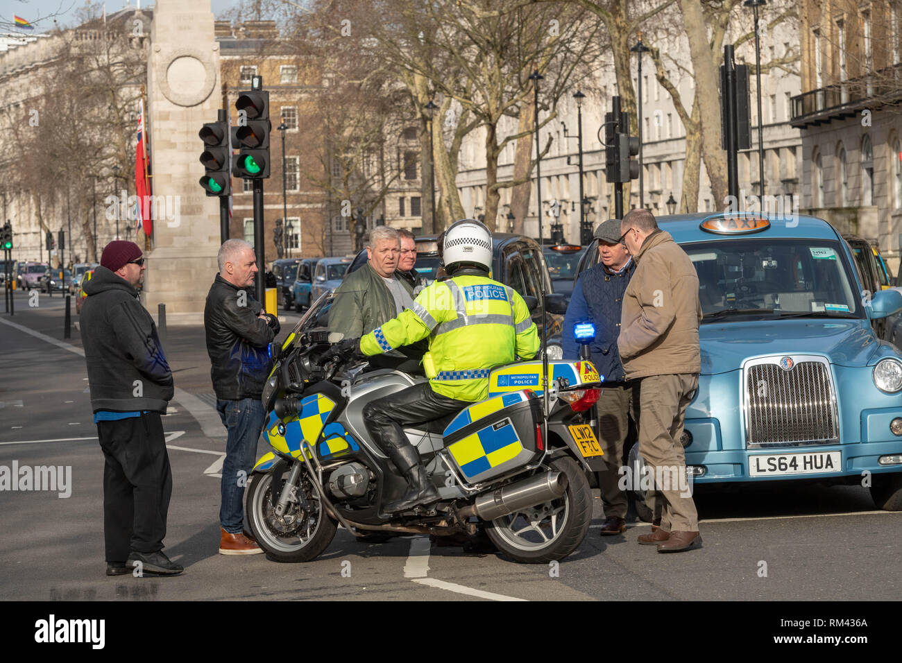 Black police officer uk hi-res stock photography and images - Alamy