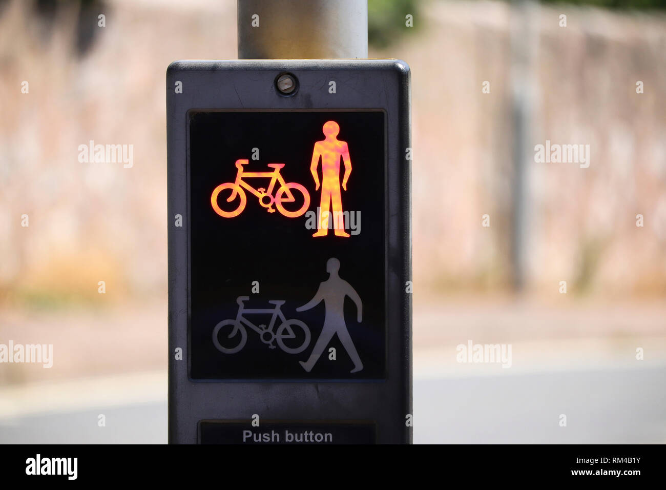 Red man symbol pedestrian crossing hi-res stock photography and images ...