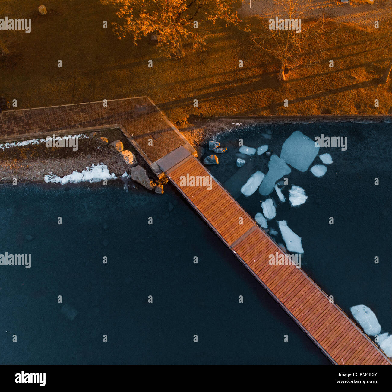 Corgeno lake hi-res stock photography and images - Alamy