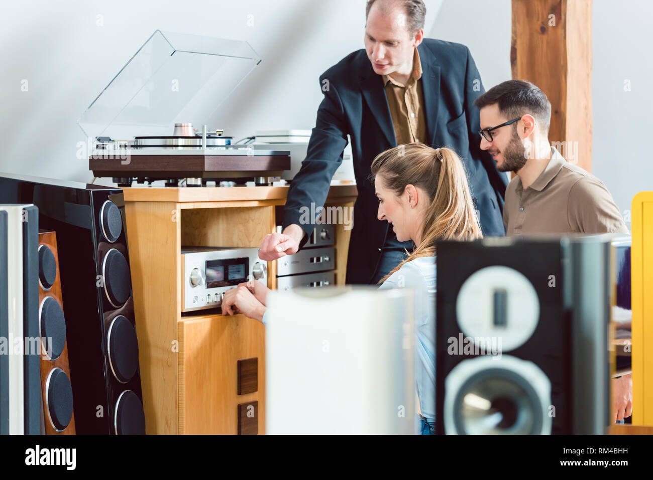 Hi fi system hi-res stock photography and images - Alamy