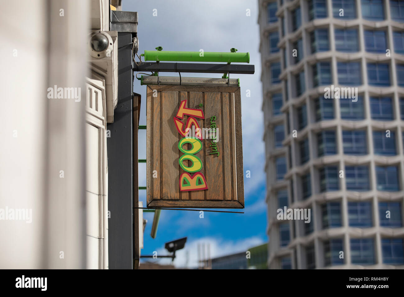 Boost juice bar london hi-res stock photography and images - Alamy