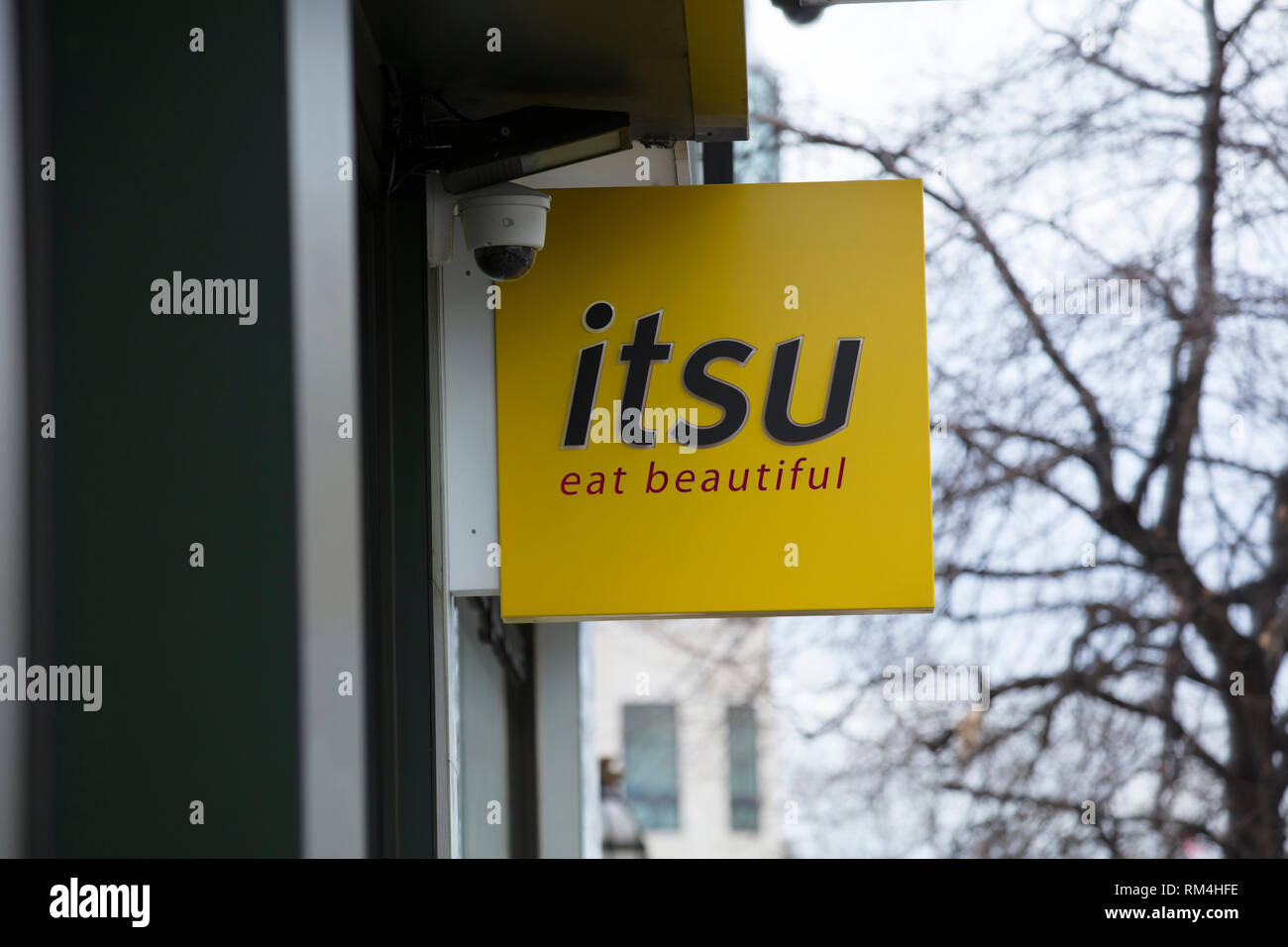 Itsu logo hi-res stock photography and images - Alamy