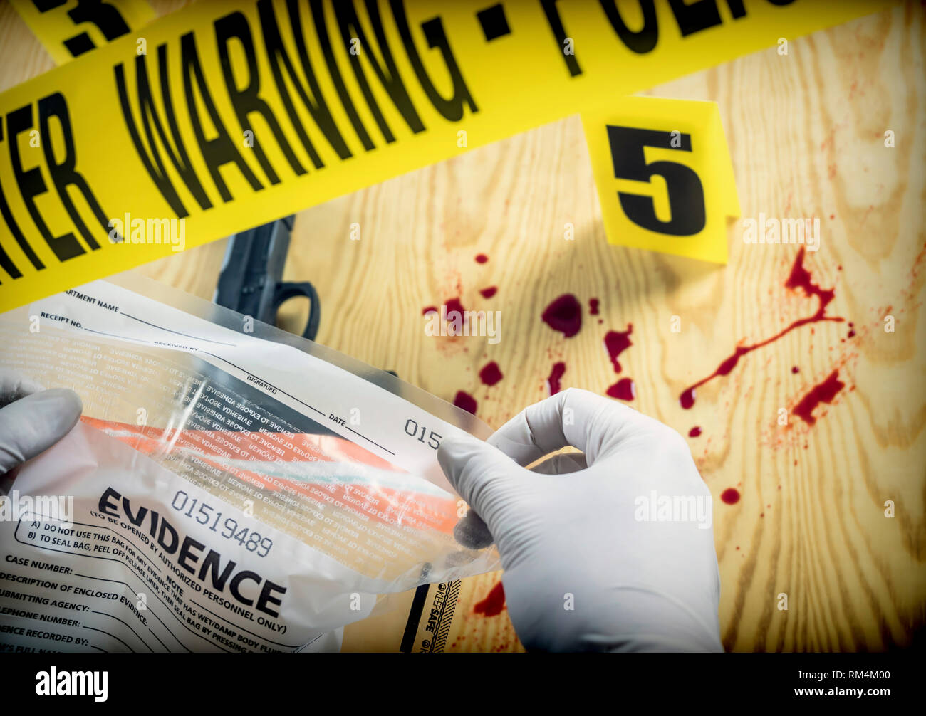 Crime scene forensic evidence hi-res stock photography and images - Alamy