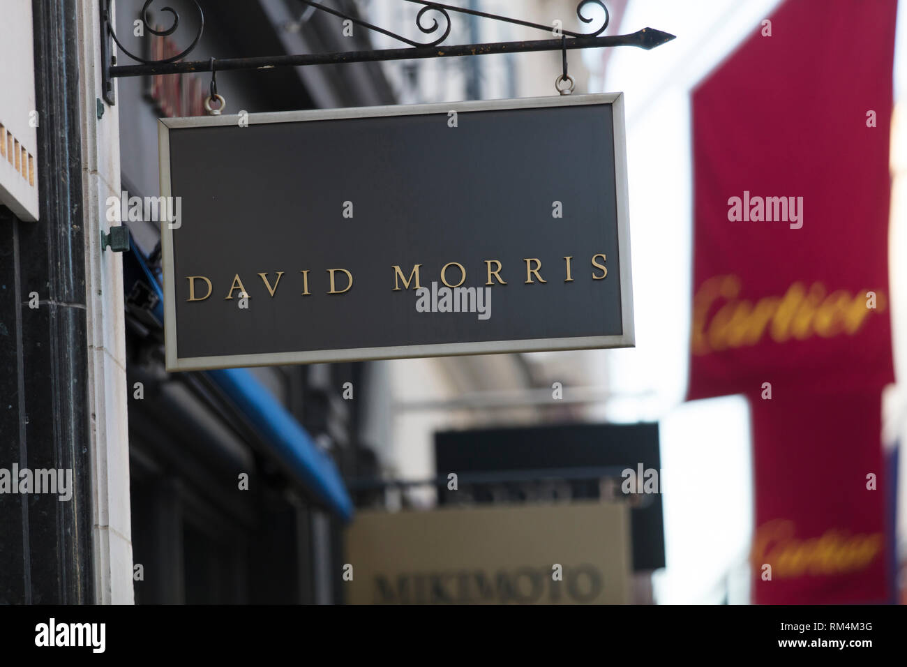 David morris luxury jewellers hi-res stock photography and images - Alamy