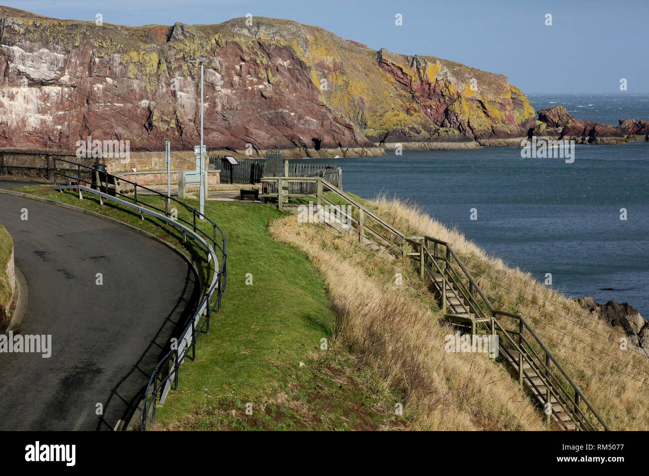 St Abbs entrance by road and pathway Stock Photo - Alamy