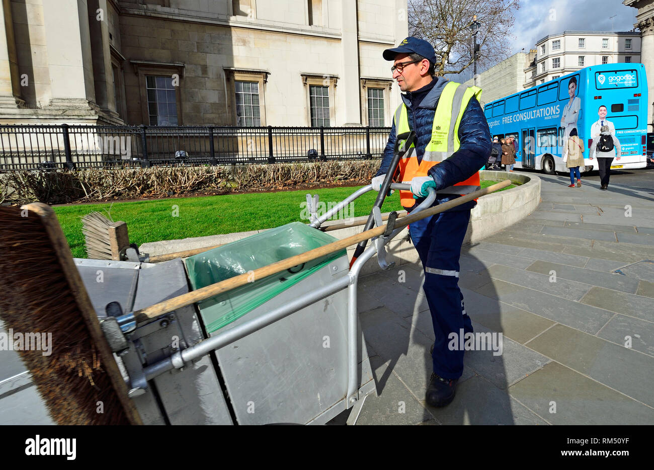 London, England, UK. Street sweeper in Trafalgar Square Stock Photo - Alamy