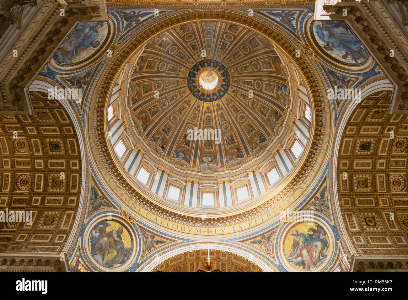 Architectural details of the dome at St. Peter's Basilica, San Pietro ...