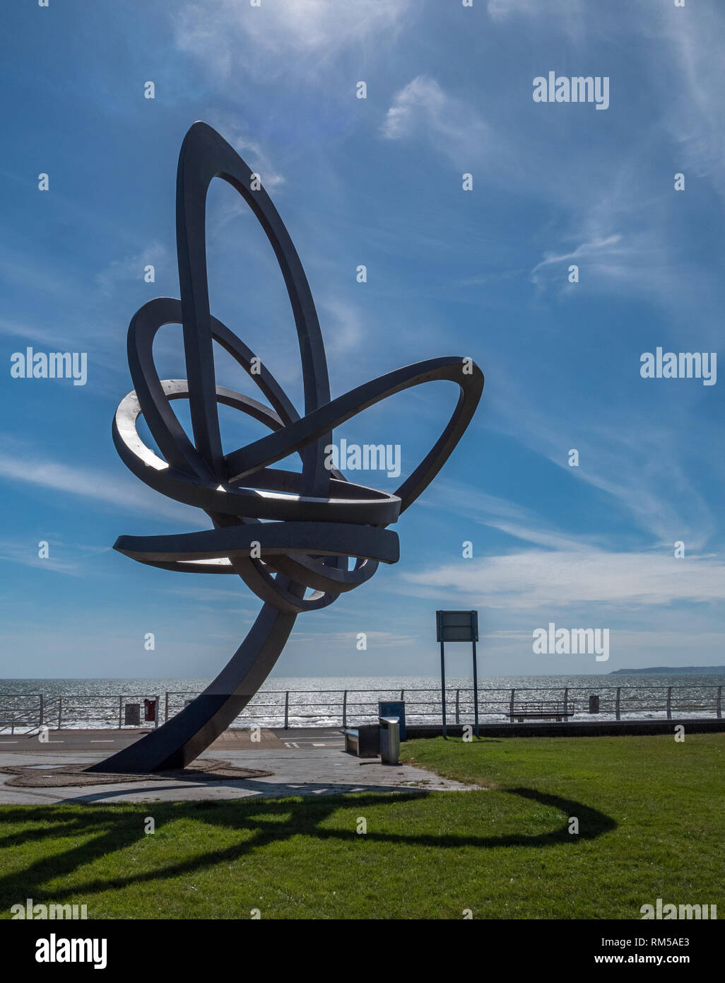 42 foot tall sculpture hi-res stock photography and images - Alamy