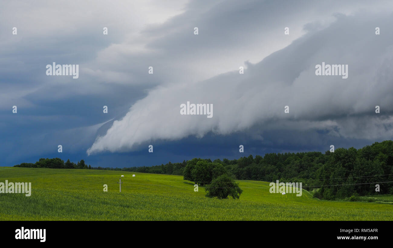 Countryside and storm clouds hi-res stock photography and images - Alamy