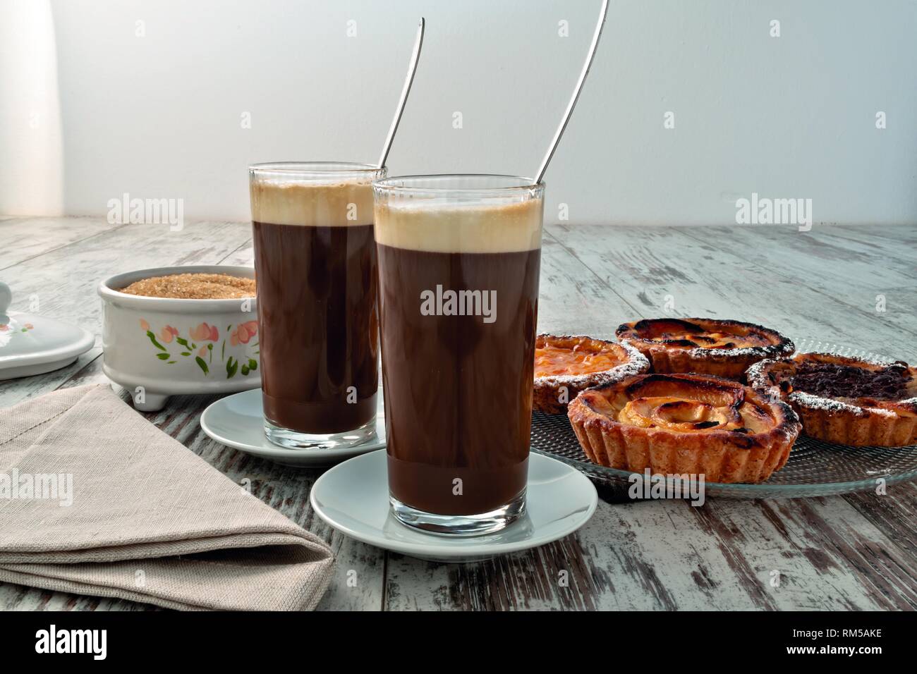 Caffe e latte hi-res stock photography and images - Alamy