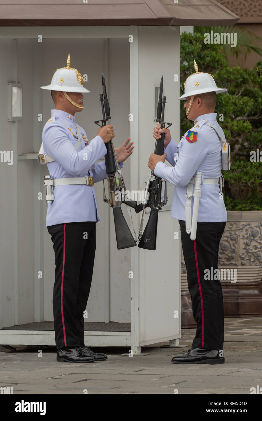 Grand palace sentries hi-res stock photography and images - Alamy