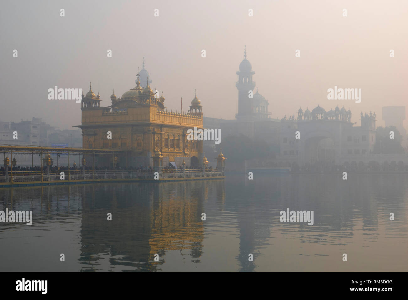 Golden temple shrouded by high levels of air pollution in Amritsar ...