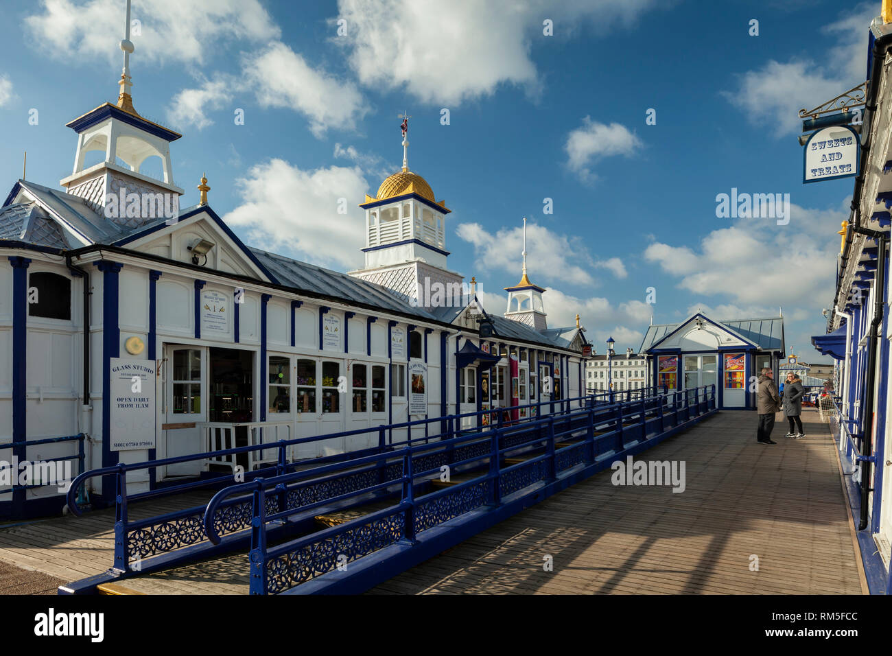 Eastbourne Uk Winter High Resolution Stock Photography and Images - Alamy