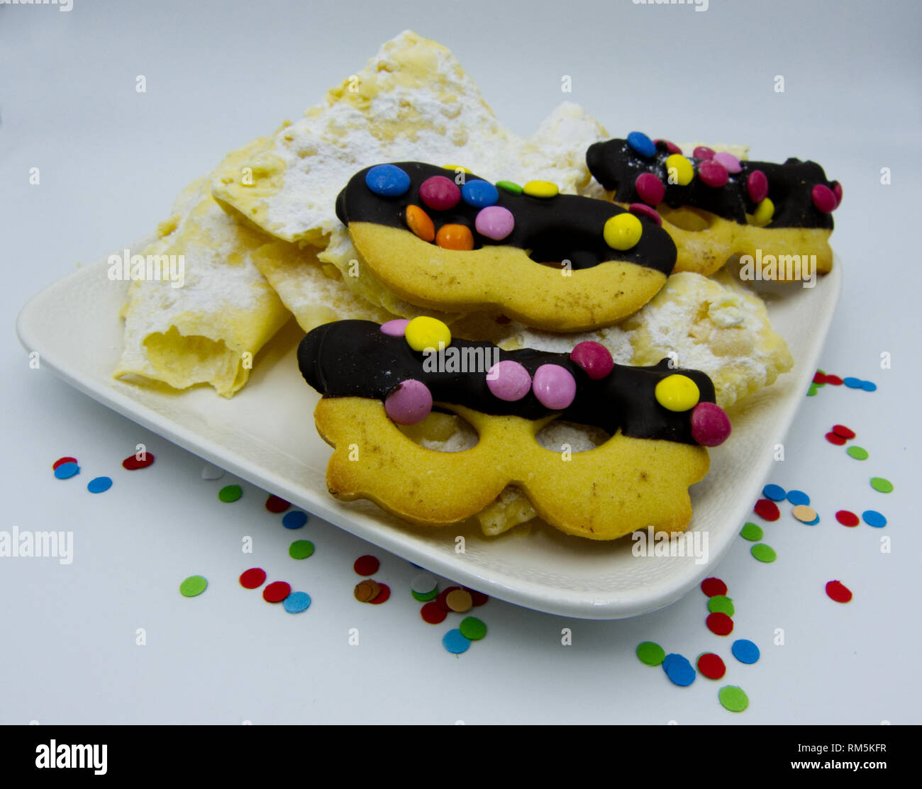 Sweet Sfrappole and biscuits of Italian Carnival Stock Photo - Alamy