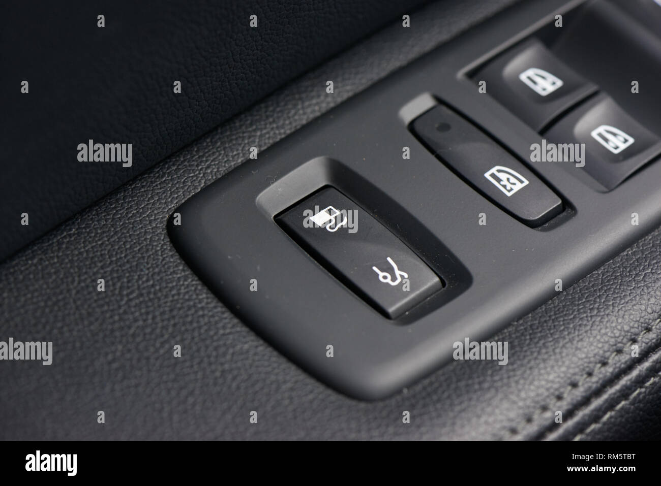 Car trunk door hi-res stock photography and images - Alamy