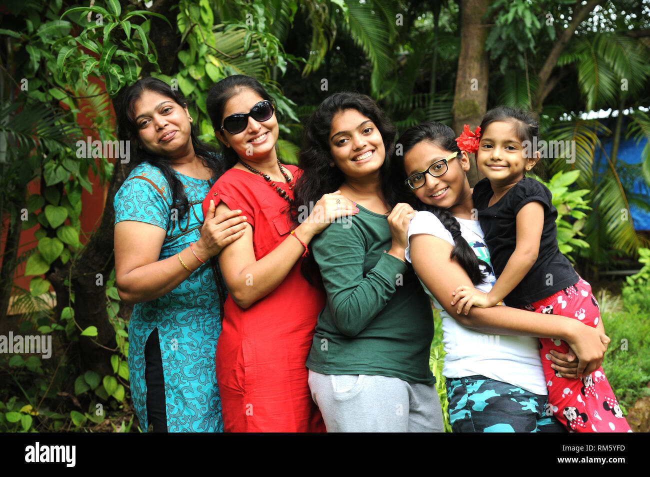 Five group hi-res stock photography and images - Alamy