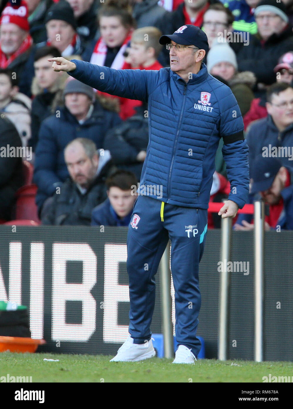 Middlesbrough manager tony pulis on touchline hi-res stock photography ...