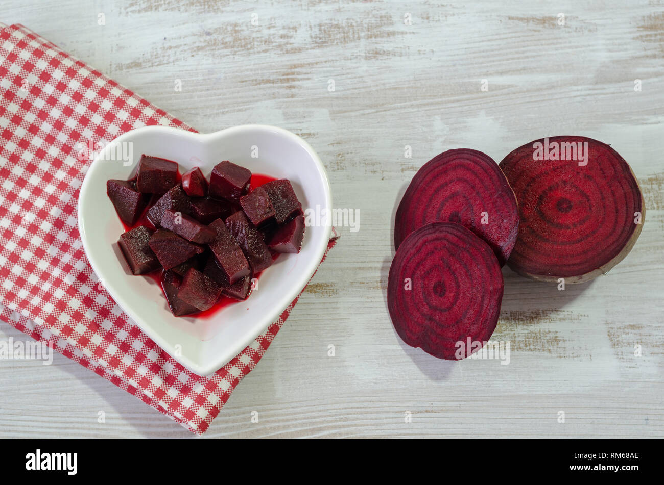 Beet slices hi-res stock photography and images - Alamy