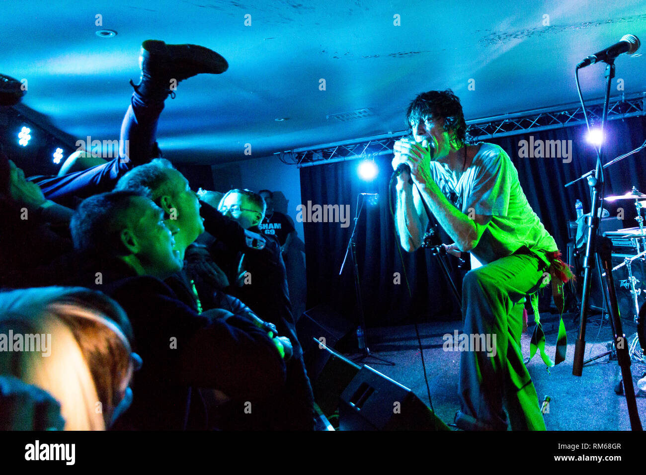 Jimmy Pursey Sham 69 Origional 1977 Line Up Bungalow Bar set Stock ...