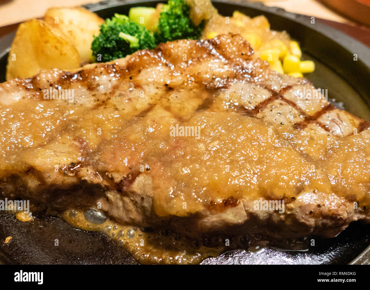 Japanese style steak hi-res stock photography and images - Alamy