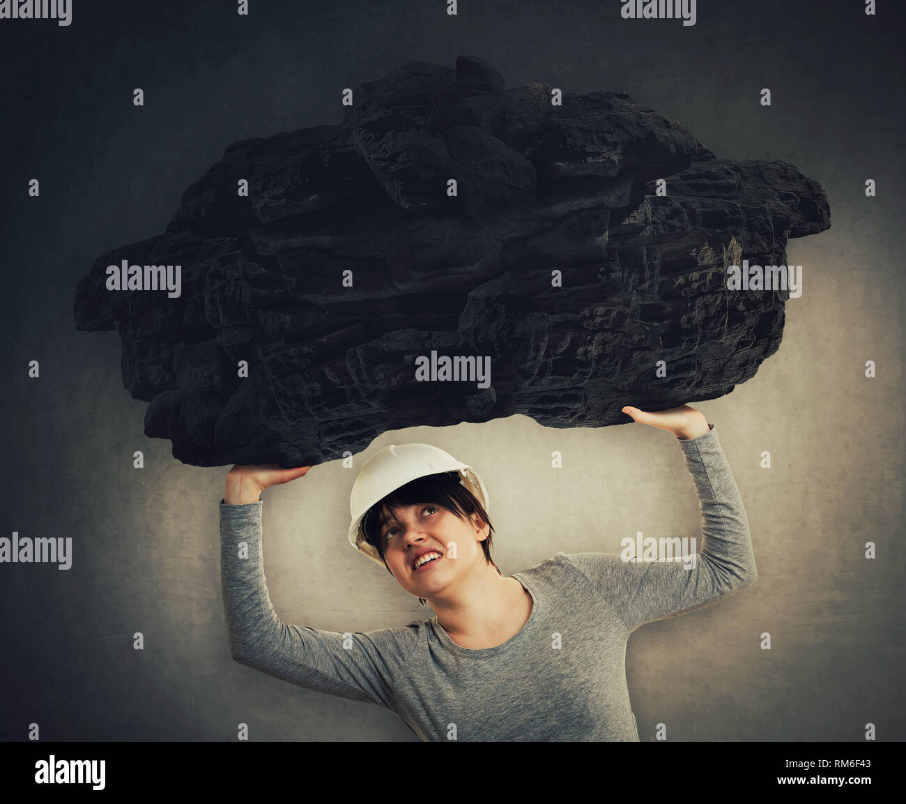 Lifting stone hi-res stock photography and images - Alamy