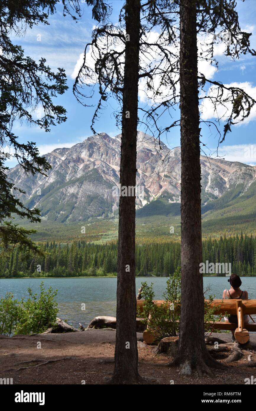 Park bench lake facing beautiful hi-res stock photography and images ...