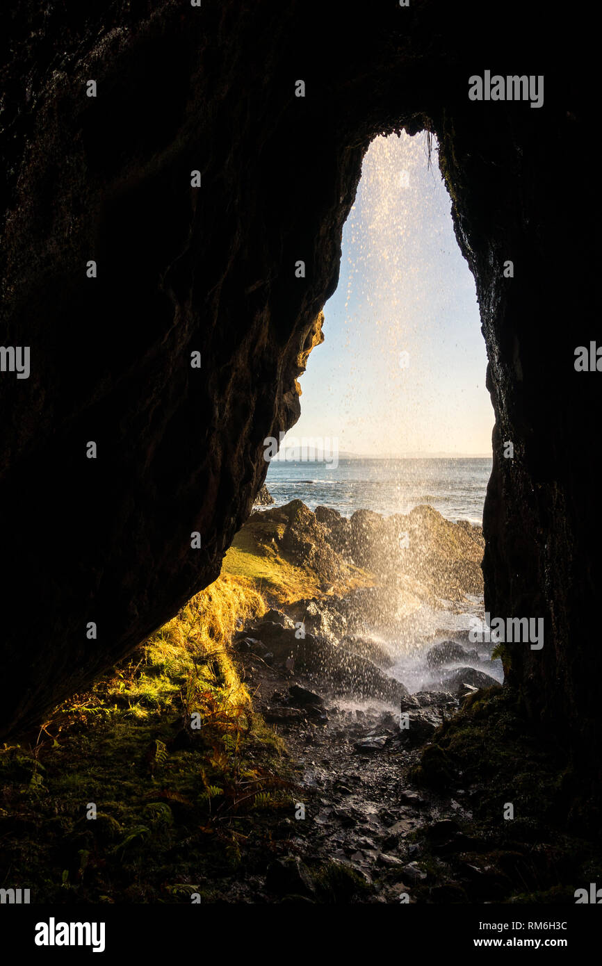 Standing behind the Rubha Dubh waterfall looking out - Carsaig cliffs ...