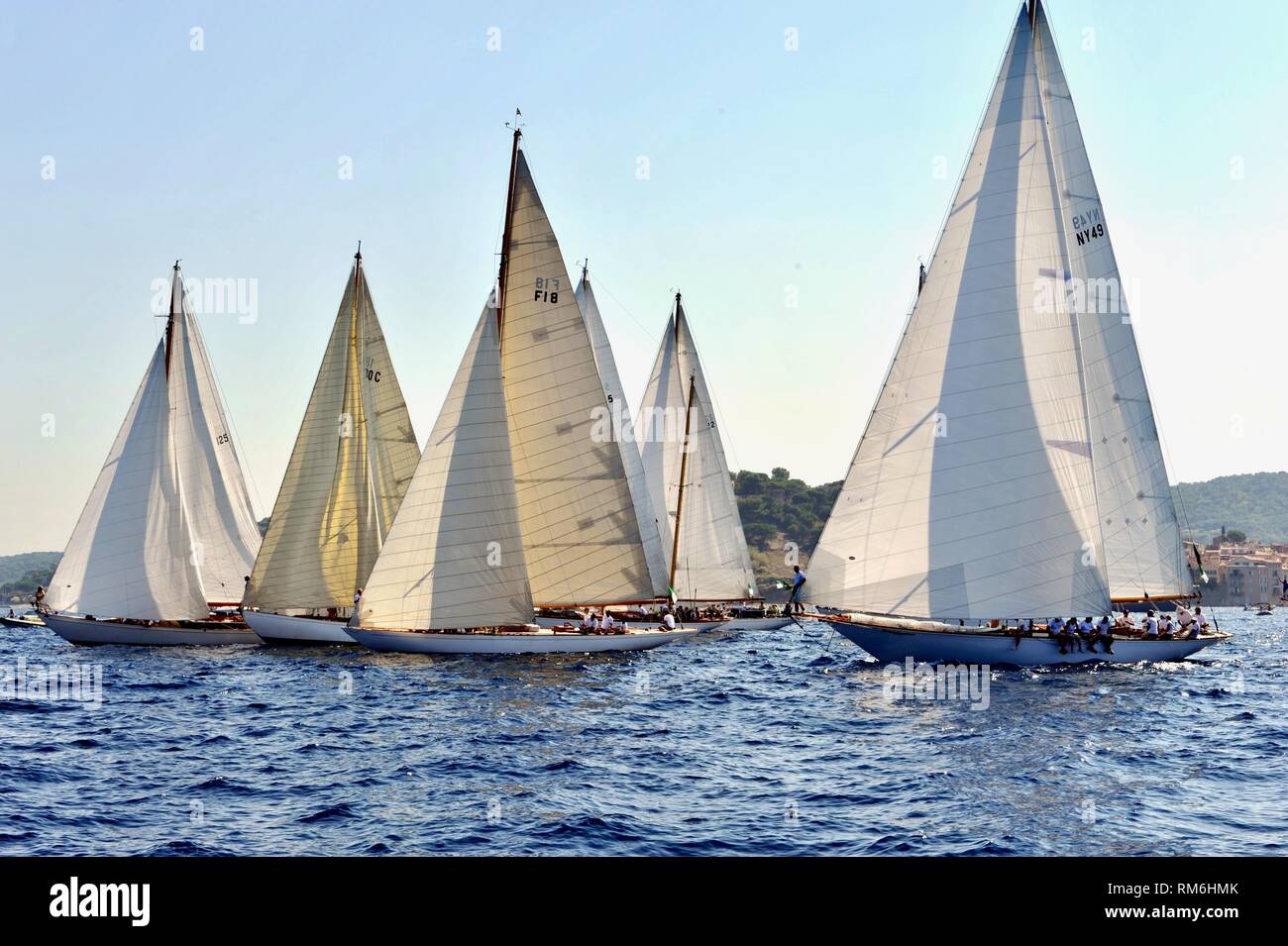 Race startline hi-res stock photography and images - Alamy