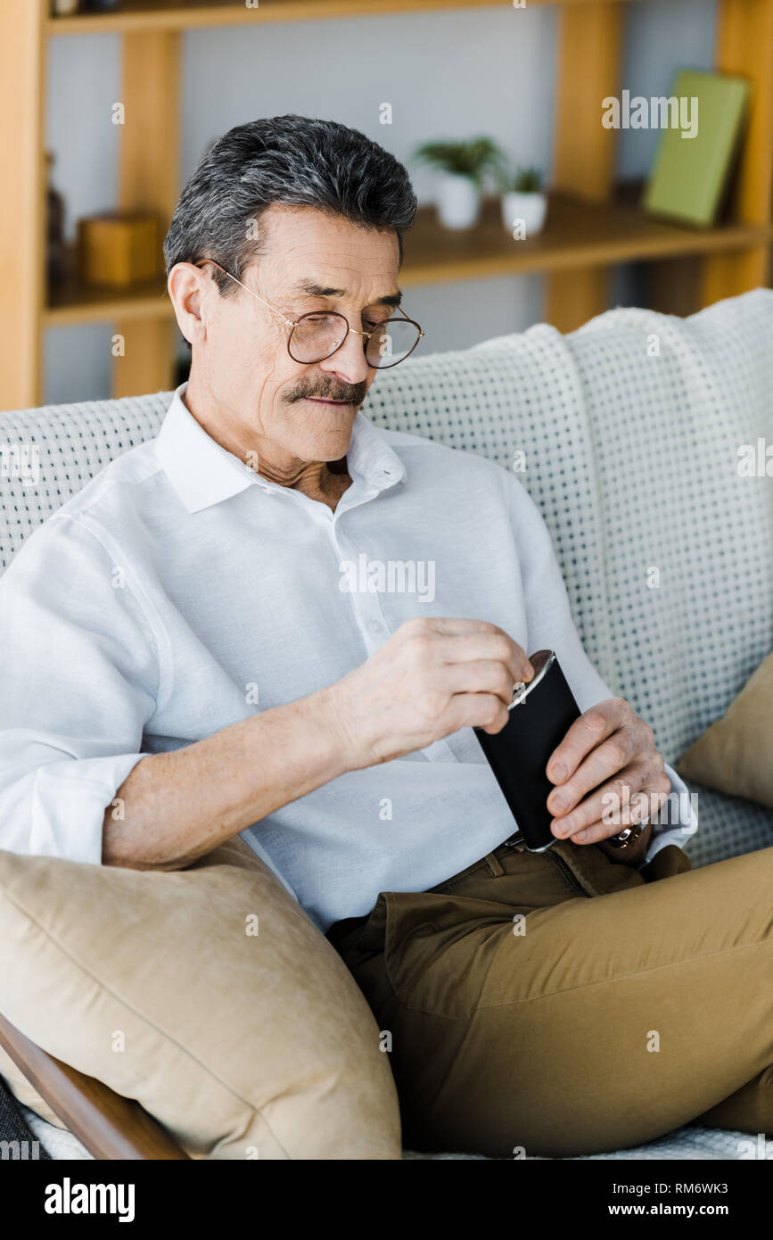 Old man alcohol home hi-res stock photography and images - Alamy