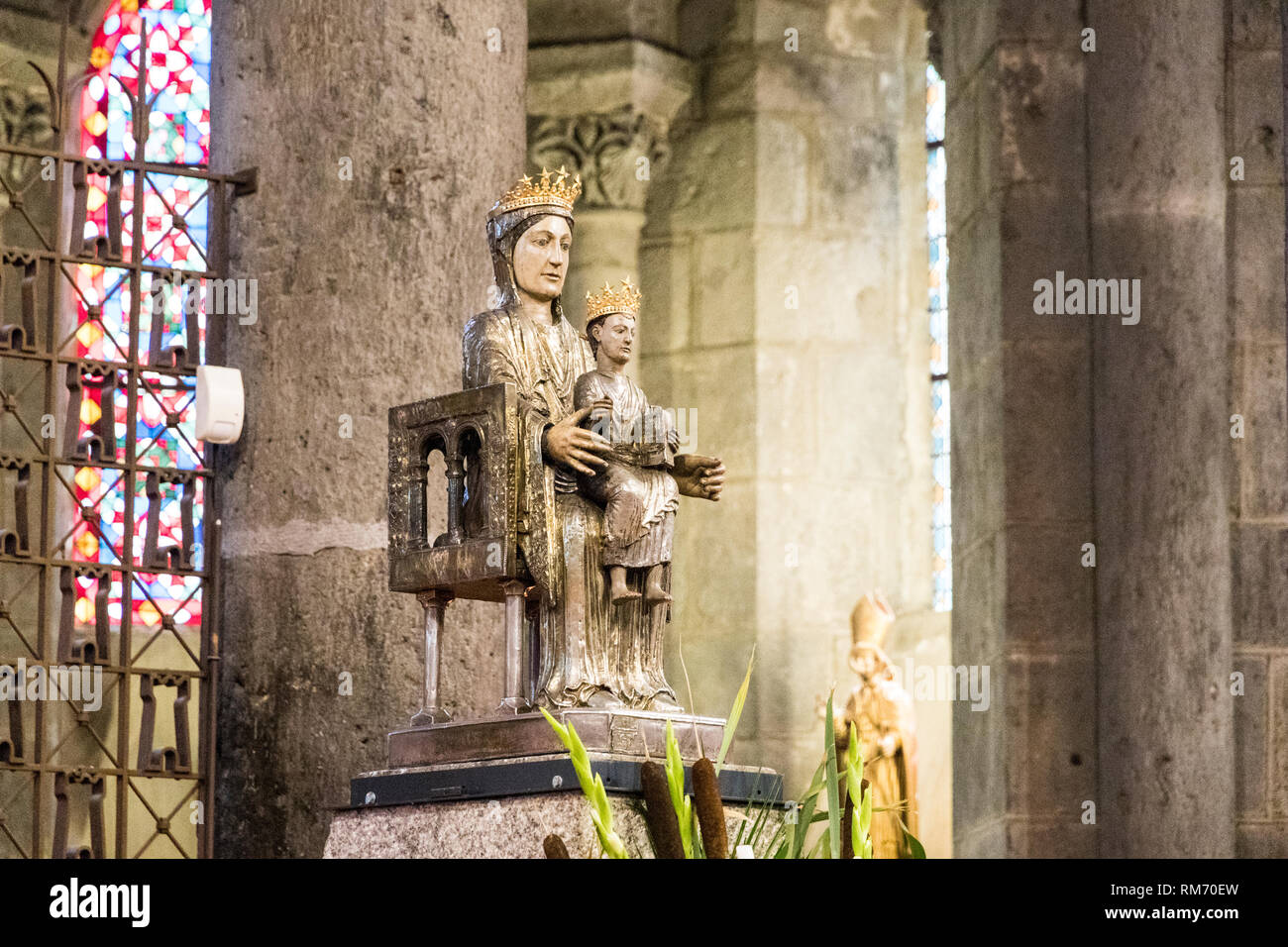 Orcival, France. Statue of the Virgin Mary in the Basilique Notre-Dame ...