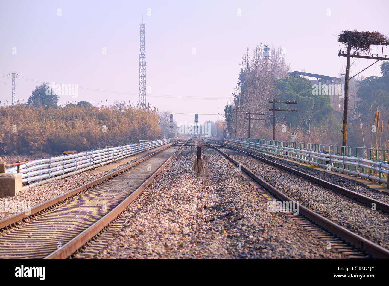 Parallel tracks hi-res stock photography and images - Alamy