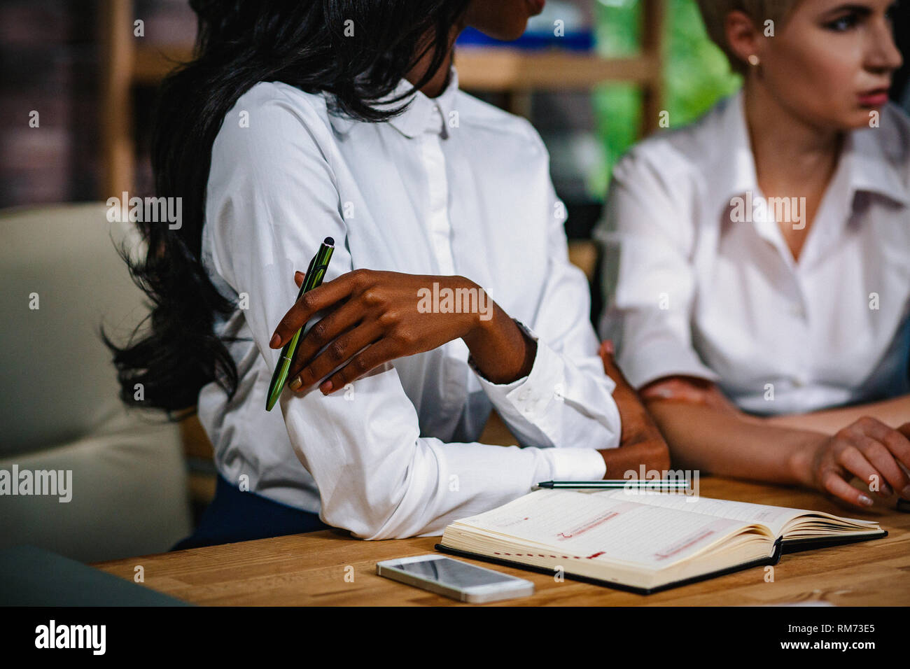 Womans desk hi-res stock photography and images - Alamy