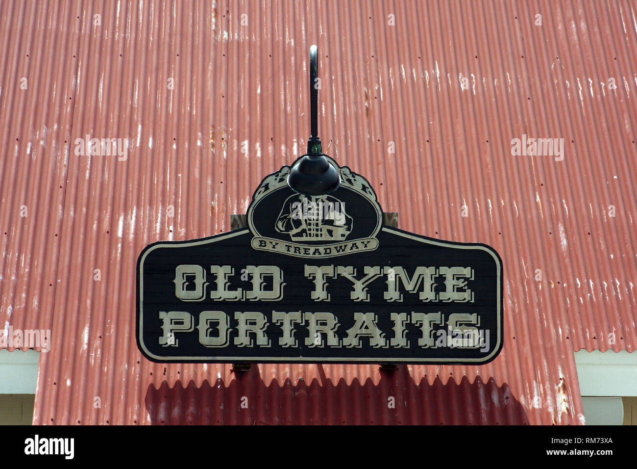 Old tyme portraits hi-res stock photography and images - Alamy