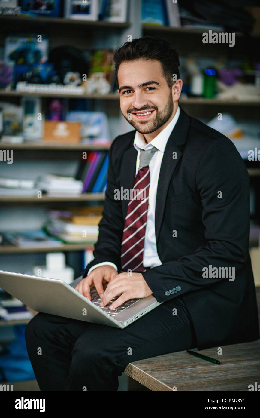 Project manager office computer person hi-res stock photography and ...