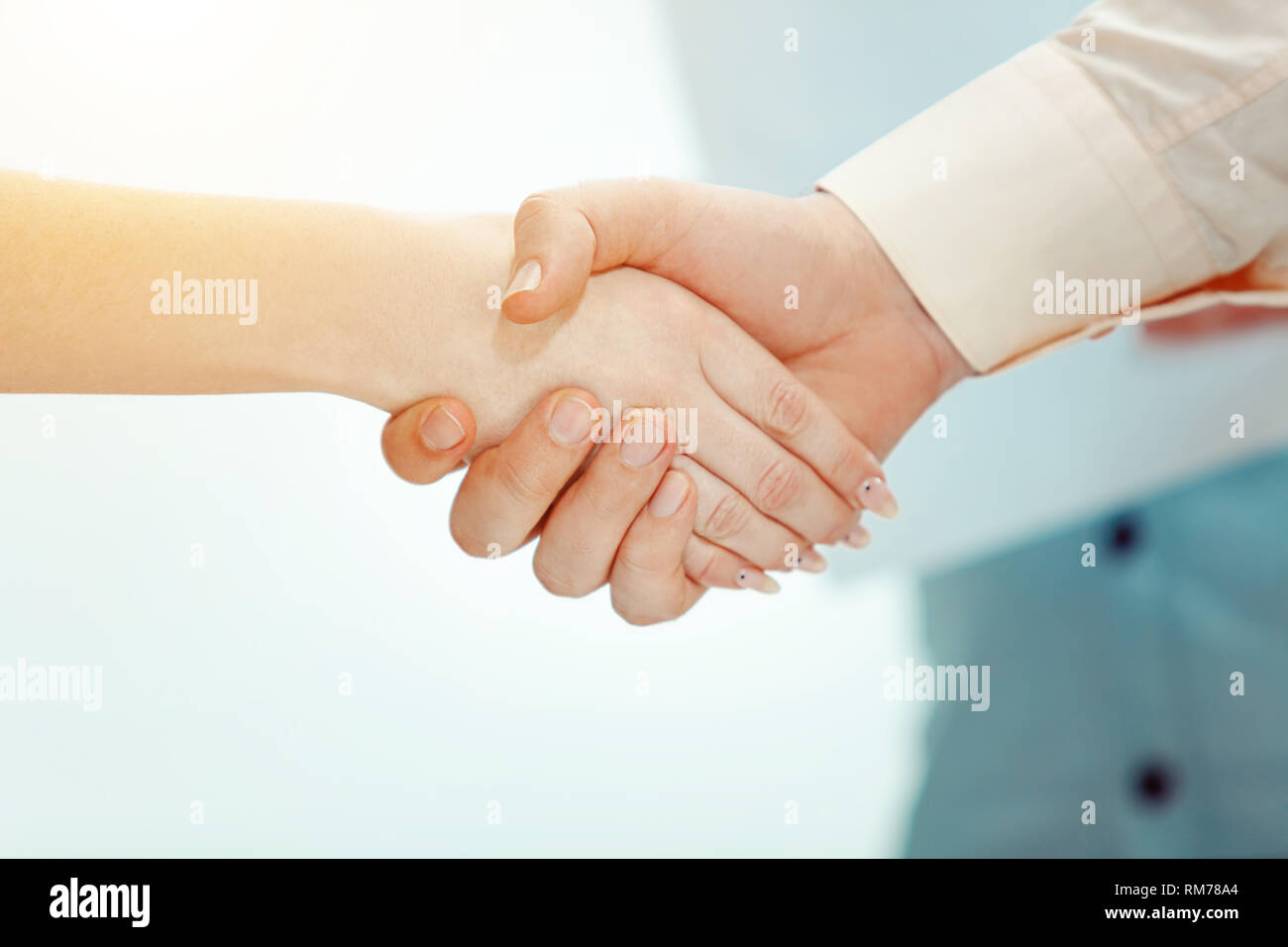 Business handshake awards ceremony hi-res stock photography and images ...