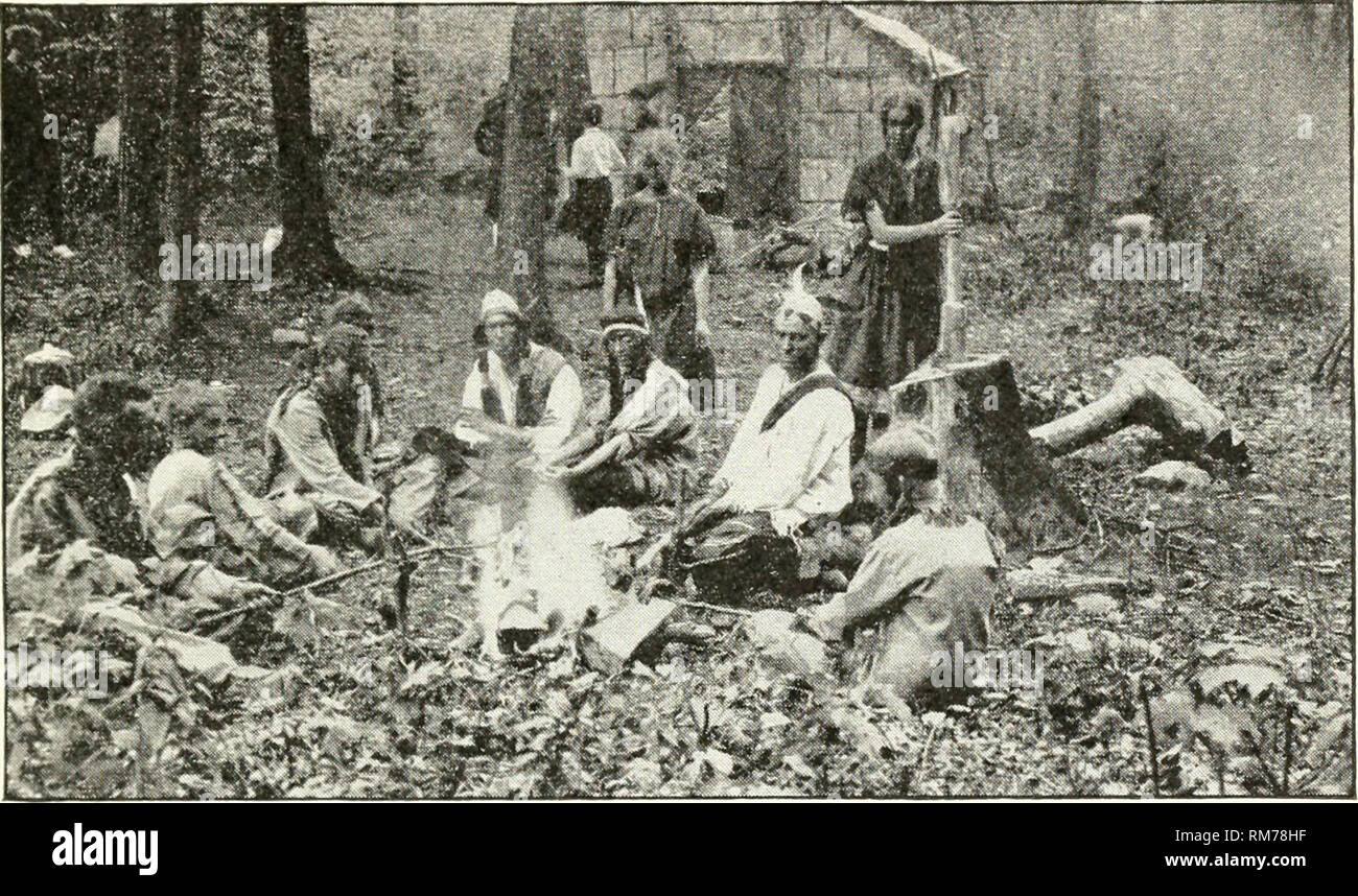 Wolf clan indian village hi-res stock photography and images - Alamy