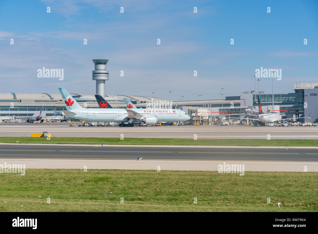 Toronto pearson airport tower hi-res stock photography and images - Alamy