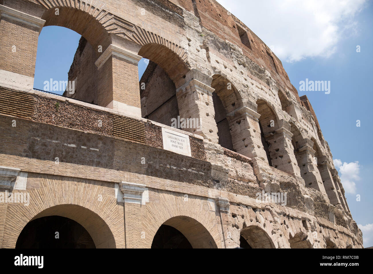 Outside of the colosseum hi-res stock photography and images - Alamy