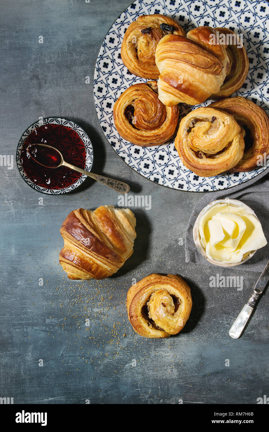 Puff pastry buns Stock Photo - Alamy