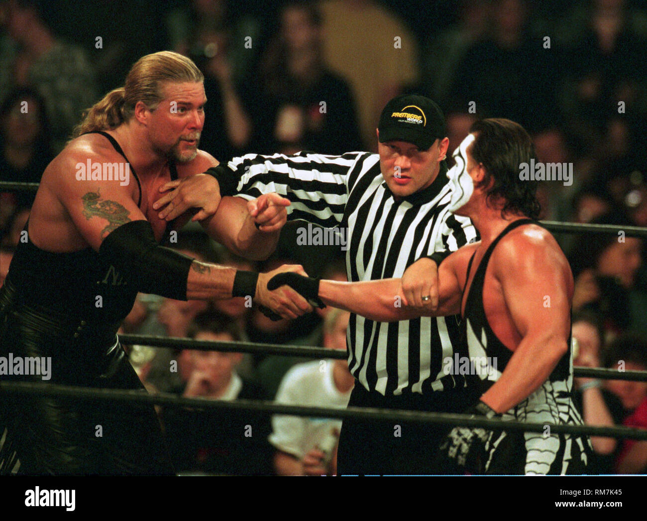 Kevin nash 2000 hi-res stock photography and images - Alamy