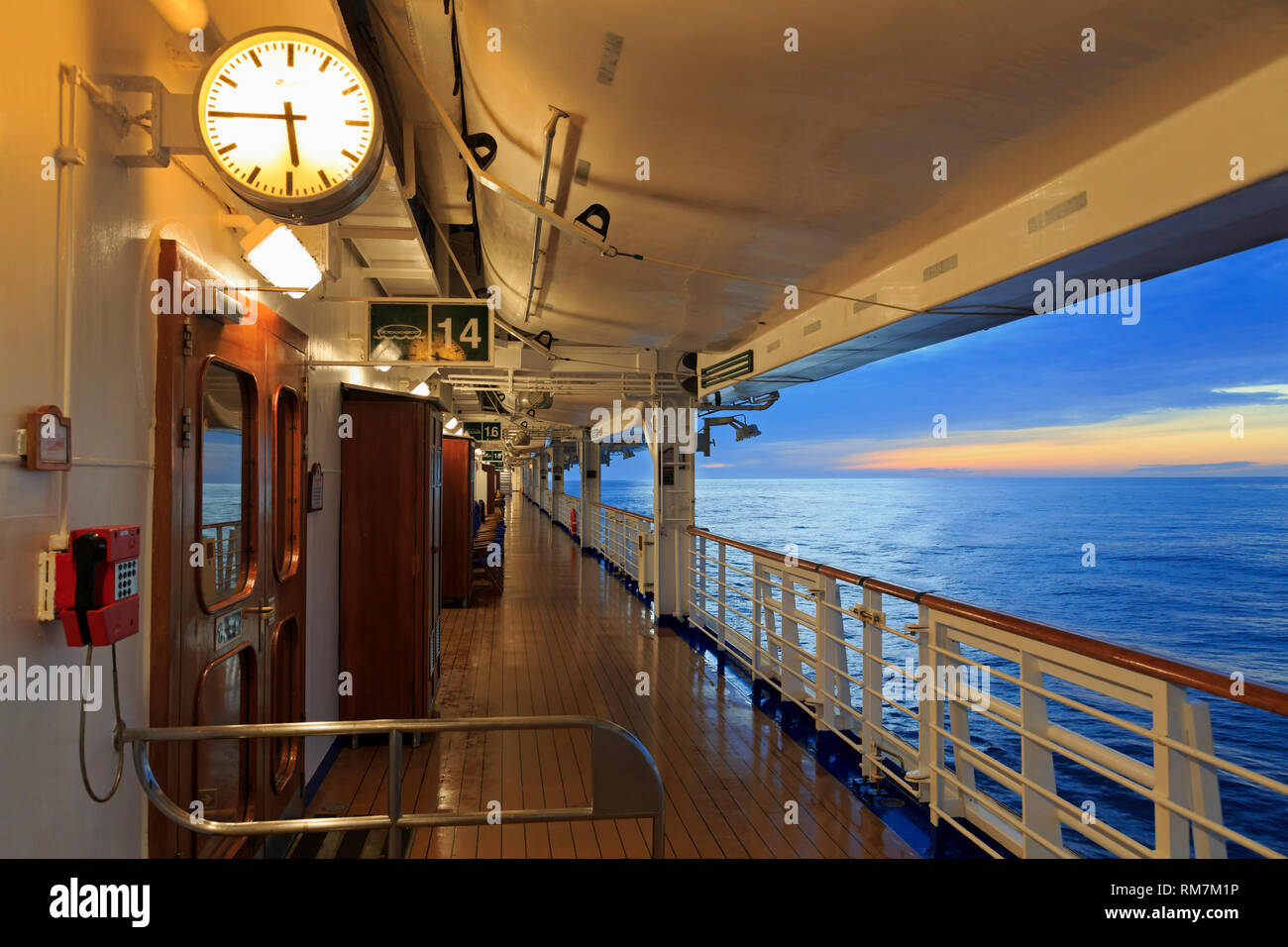 Hilo and hawaii and cruise hi-res stock photography and images - Alamy
