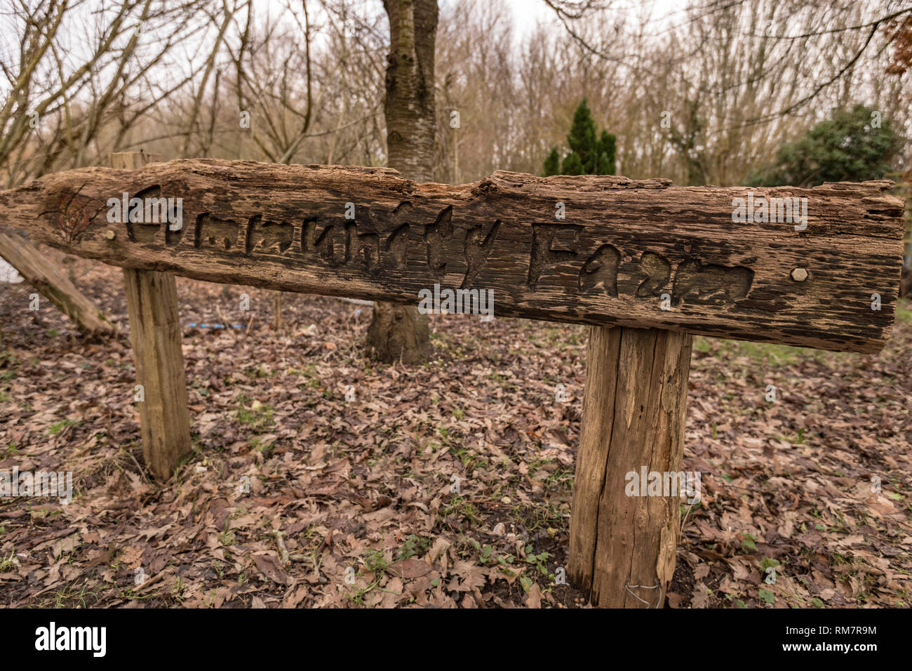 Community farm sign hi-res stock photography and images - Alamy