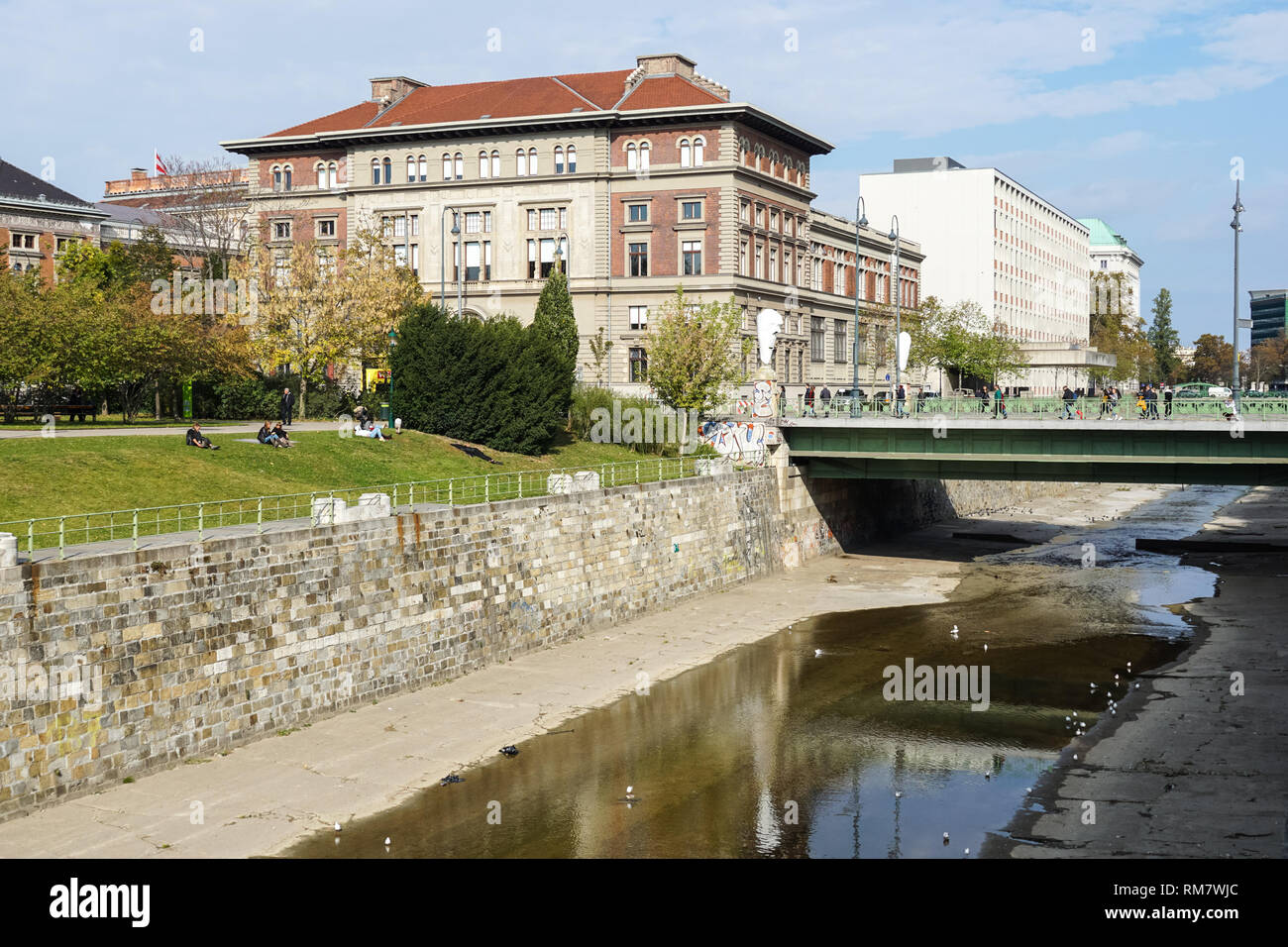 Vienna wien river hi-res stock photography and images - Alamy