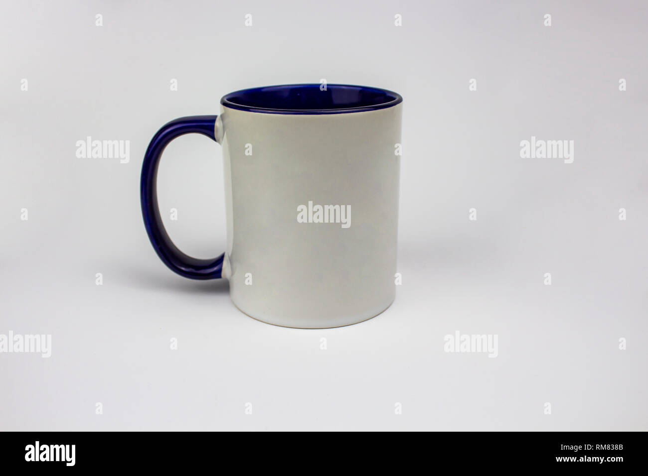 A mockup of an empty cup. cup isolated on white. cups patterns ...