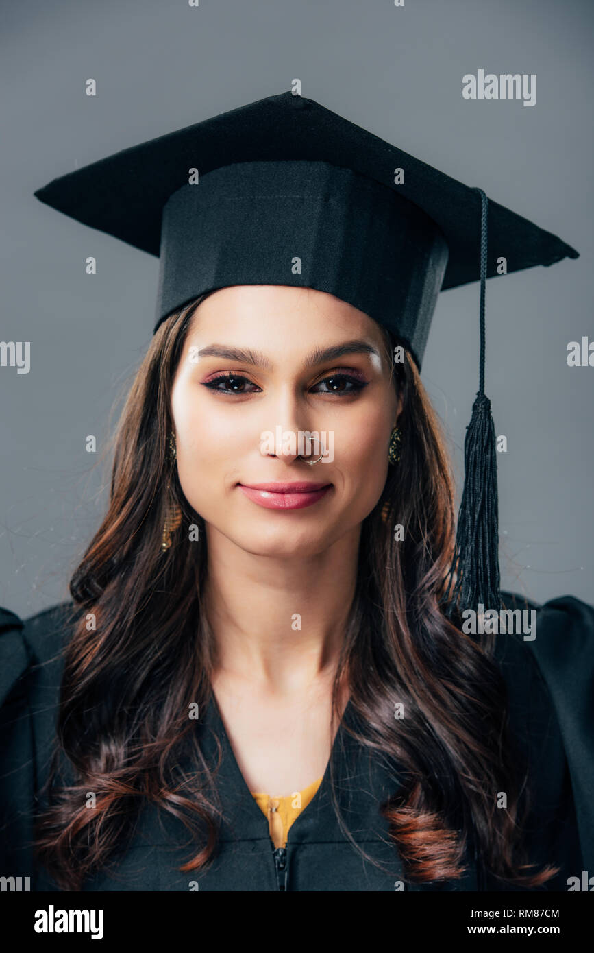 Female graduation cap and gown hi-res stock photography and images - Alamy