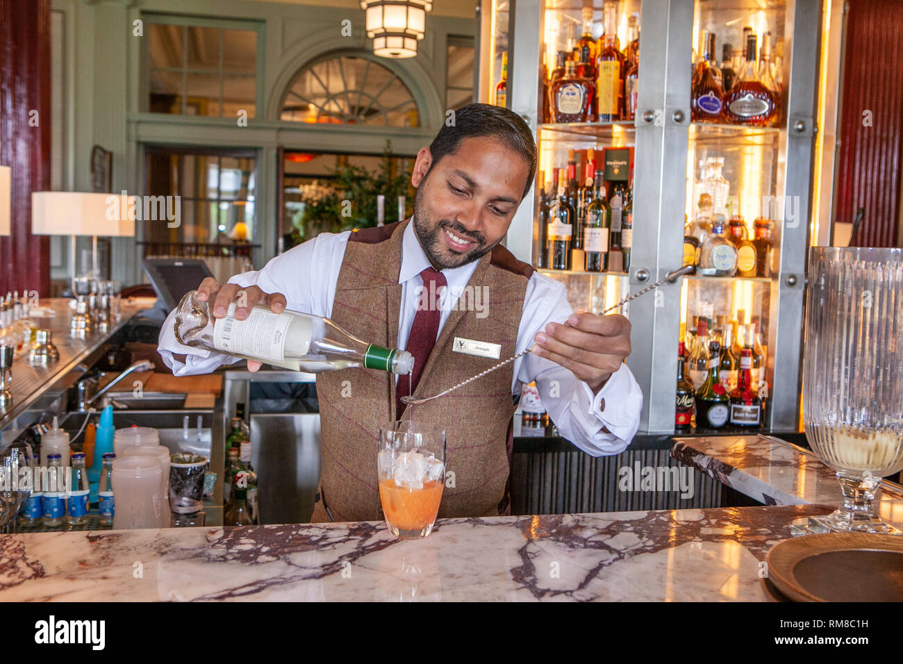 Happy bartender man bar restaurant hi-res stock photography and images ...