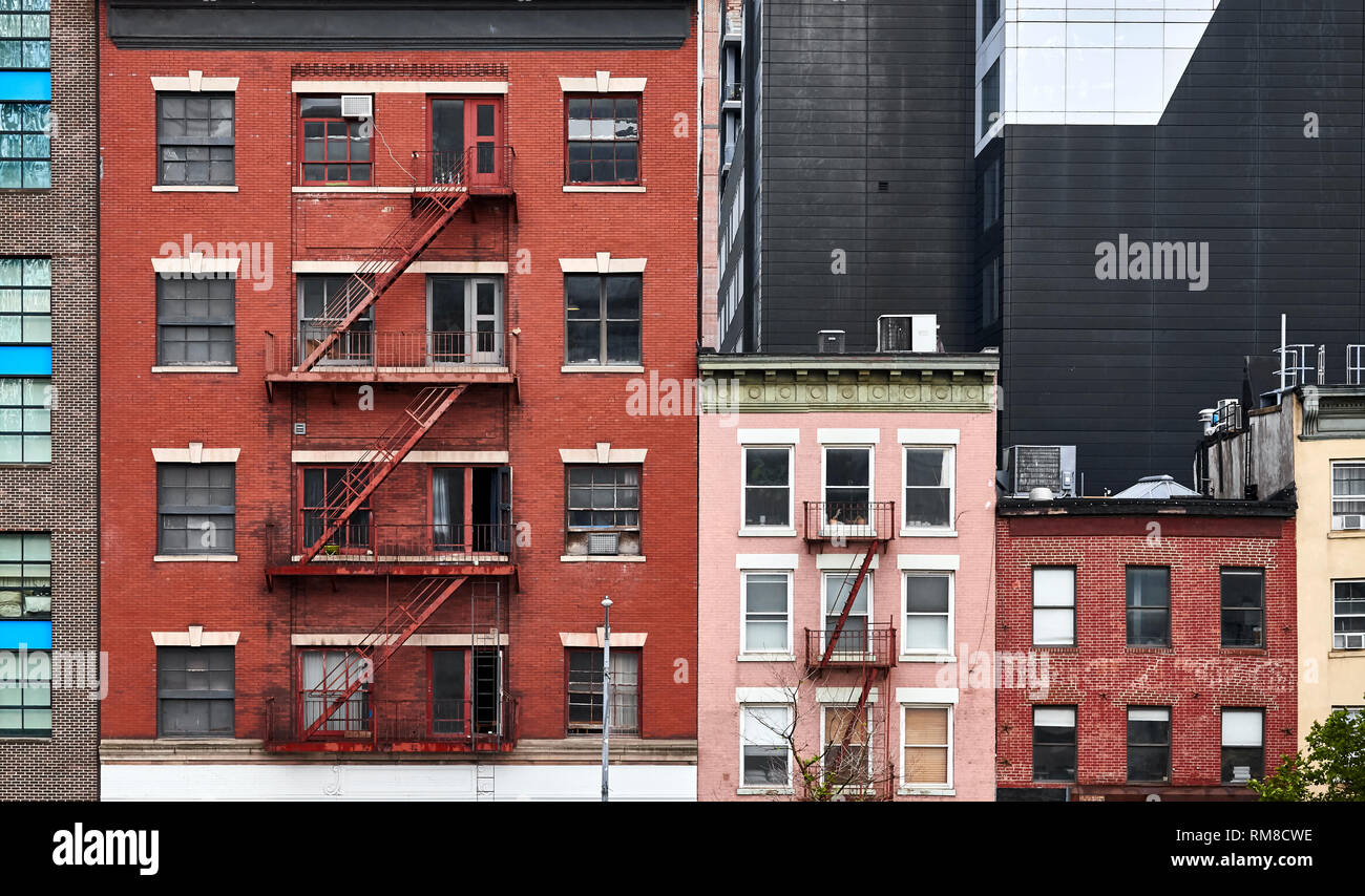 Old tenement building nyc hi-res stock photography and images - Alamy