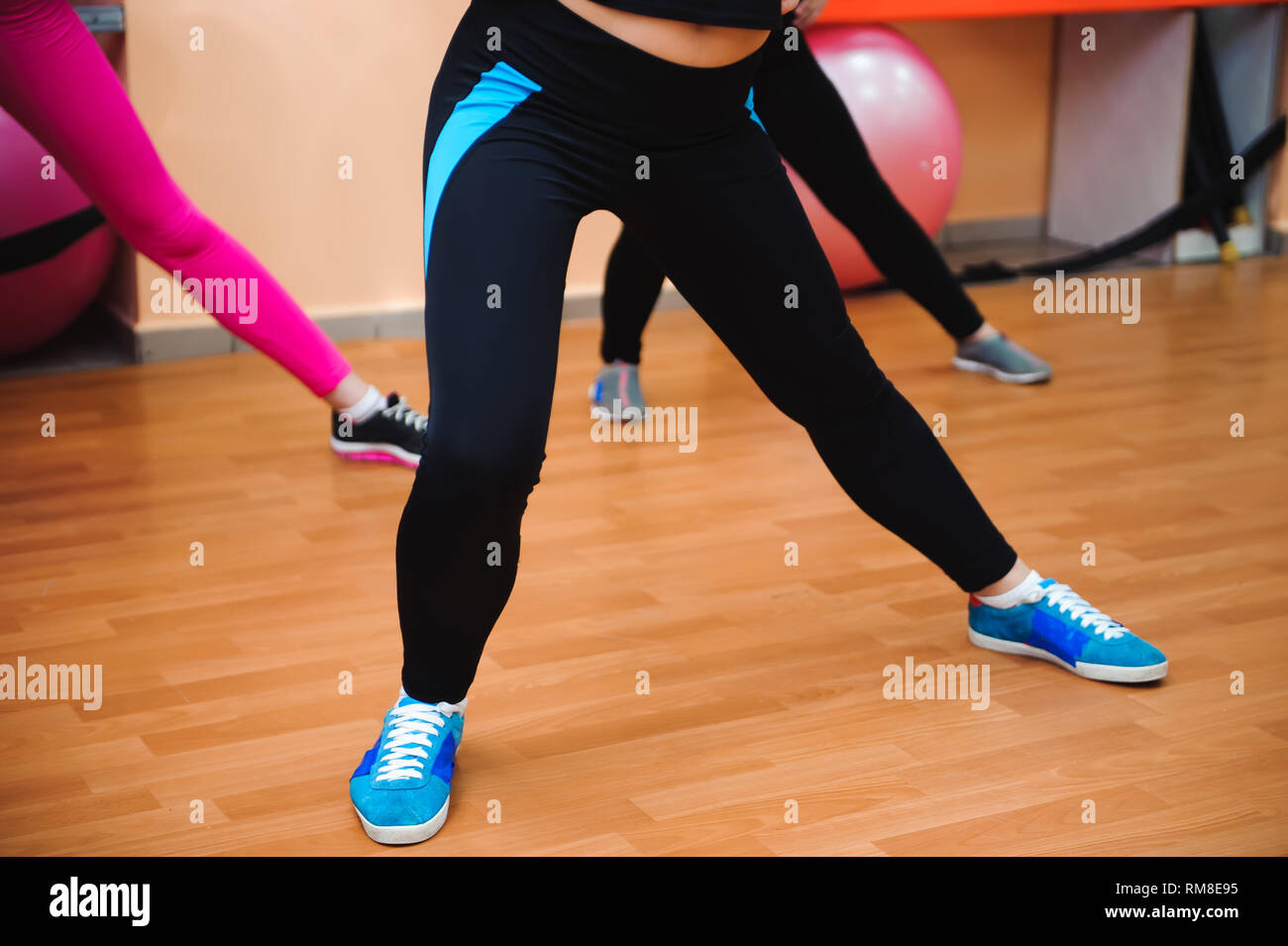 muscle female legs on fitness training Stock Photo - Alamy